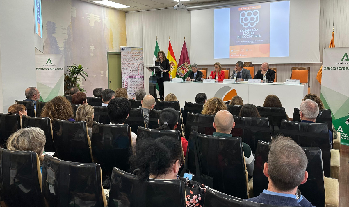 Unicaja sponsors the 17th XVII Andalusian Conference on Teaching ...